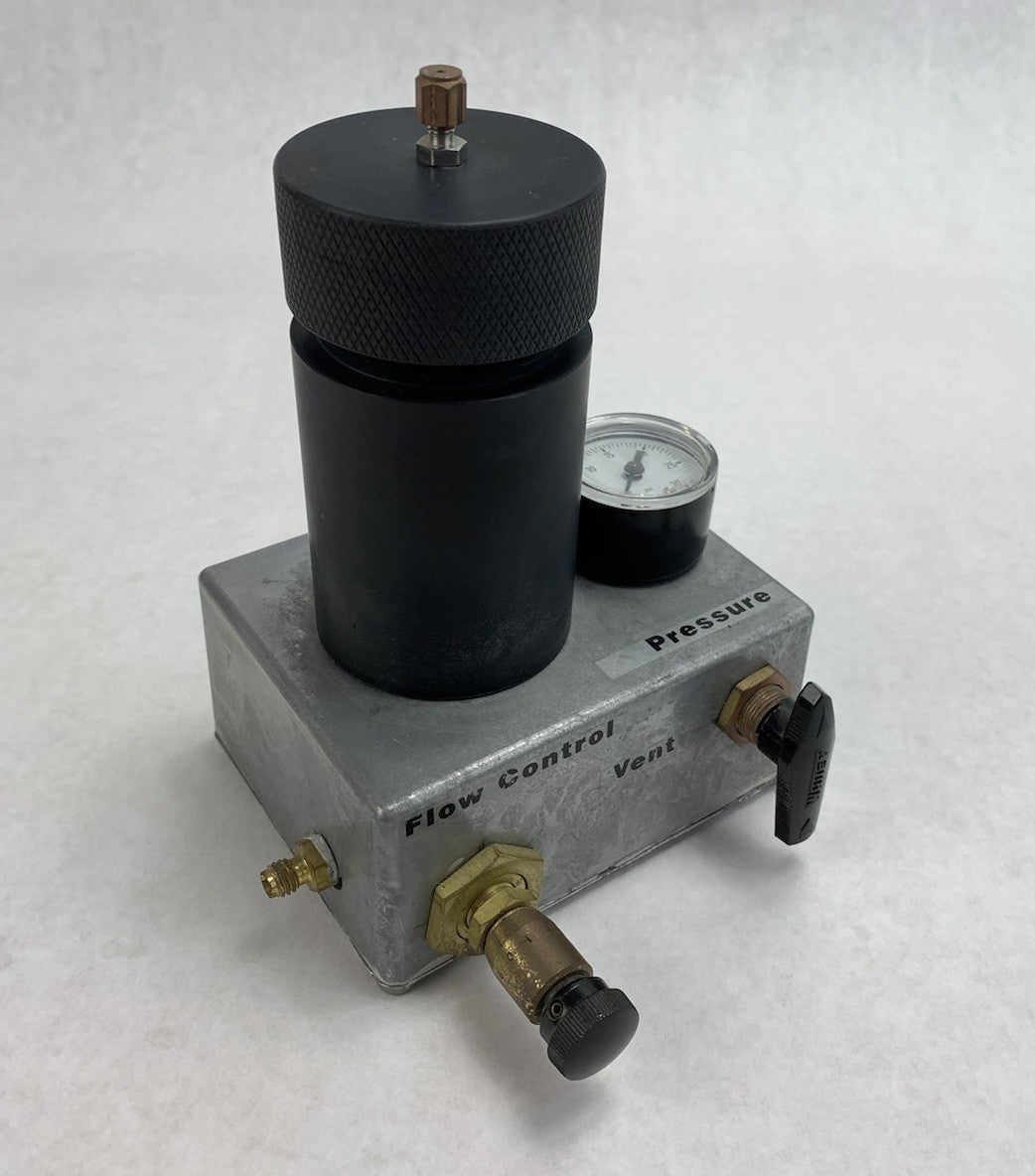 Pressure Compensated Flow Control Valve Vent With Container Vial